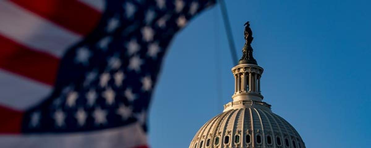 Majority Continues to Say U.S. Government Too Powerful