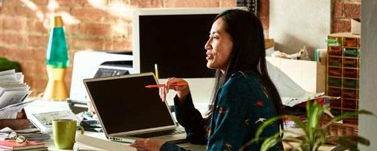 The Advantages and Challenges of Hybrid Work