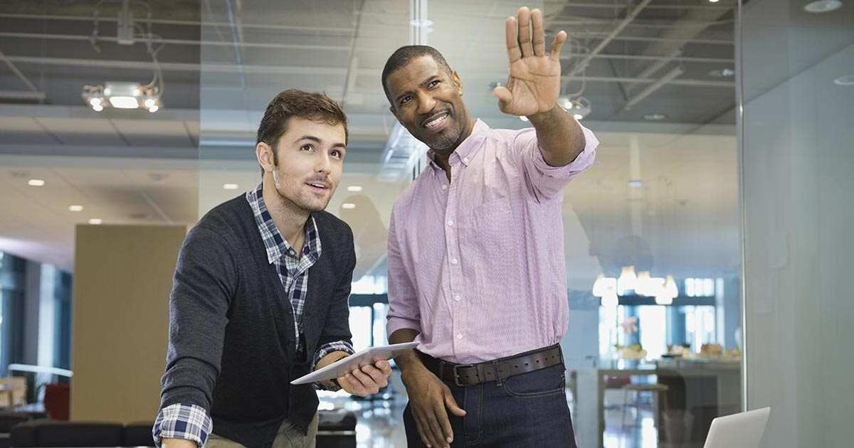 Leadership at Work: What Makes an Effective Leader? | Gallup